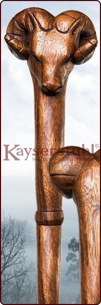 KAYSERSTUHL - Kunstvolle geschnitzte Wanderstäbe