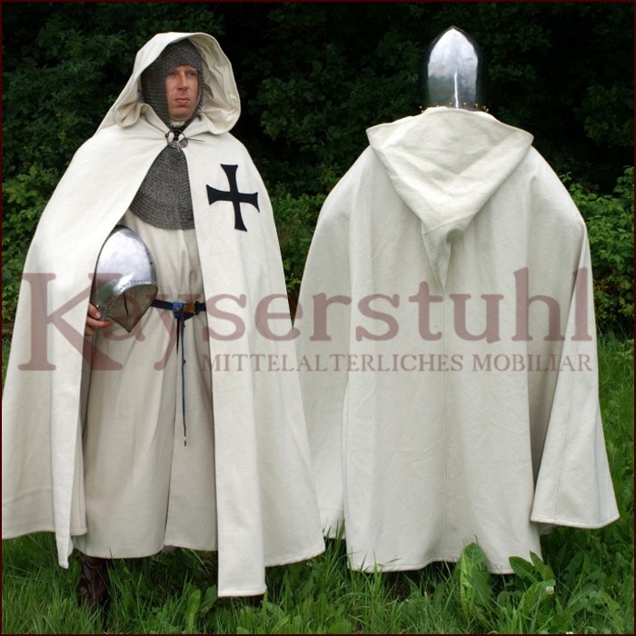 Waffenröcke und Umhänge für Ritter und Kreuzritter